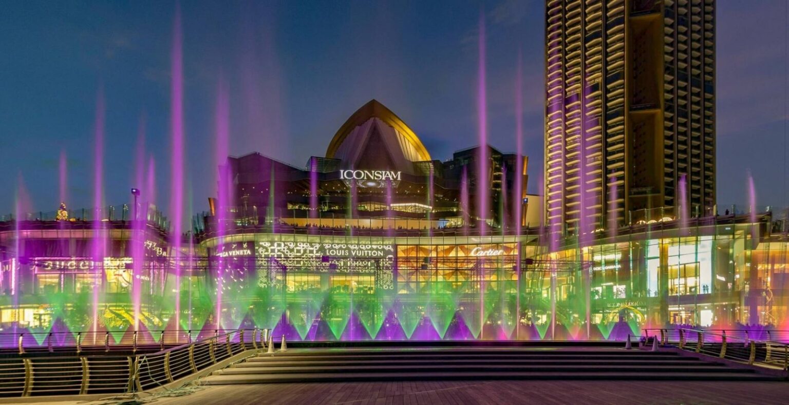 Trải nghiệm show trình diễn nhạc nước IconSiam - Saco Travel
