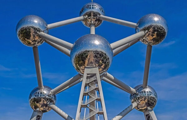 Mô hình Atomium của Bỉ: Điểm đến rất thu hút ở Brussels - Saco Travel